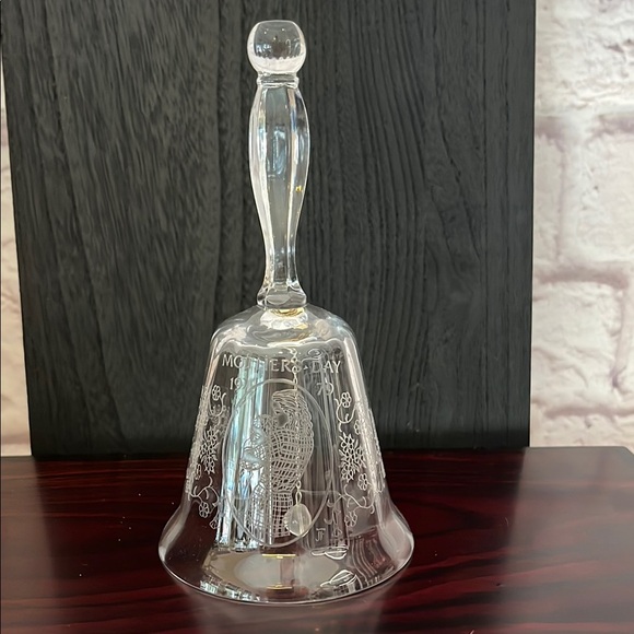 Fostoria | Accents | Vintage Mothers Day 979 Clear Glass Bell | Poshmark